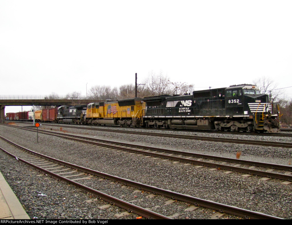 NS 8352, UP 5049, NS 8828
